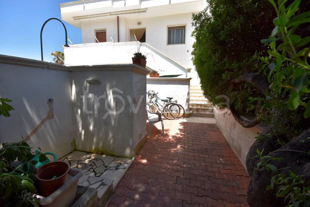 Appartamento in vendita a Carovigno vico del Maresciallo, 4