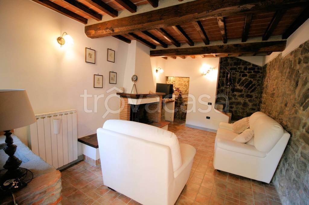 Casa Indipendente in vendita a Pescia