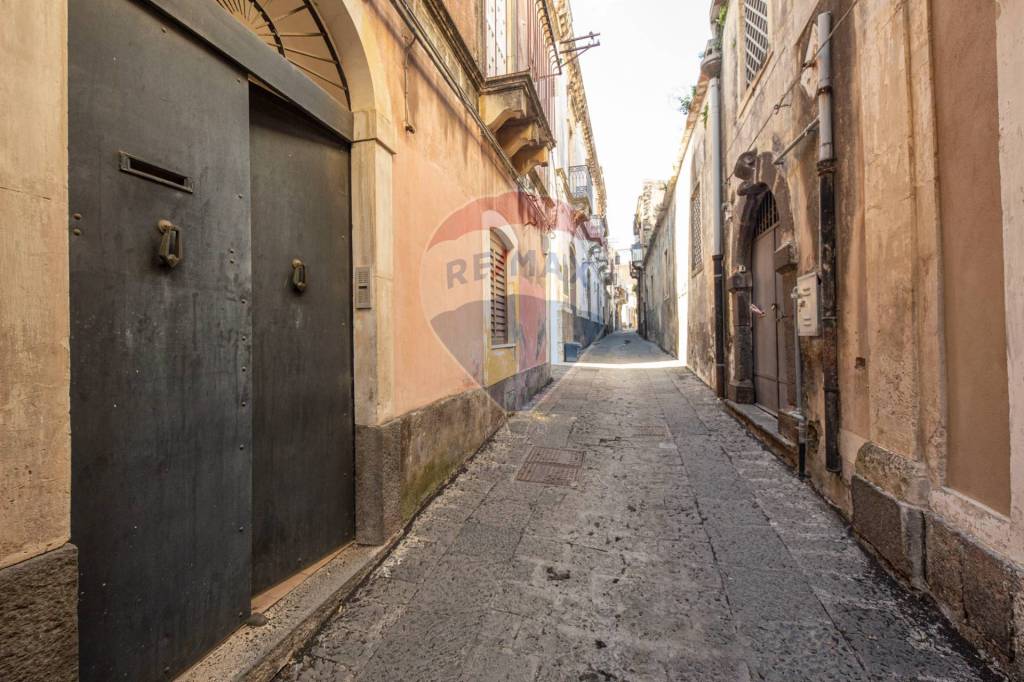 Casa Indipendente in vendita ad Acireale via Lettighieri, 3