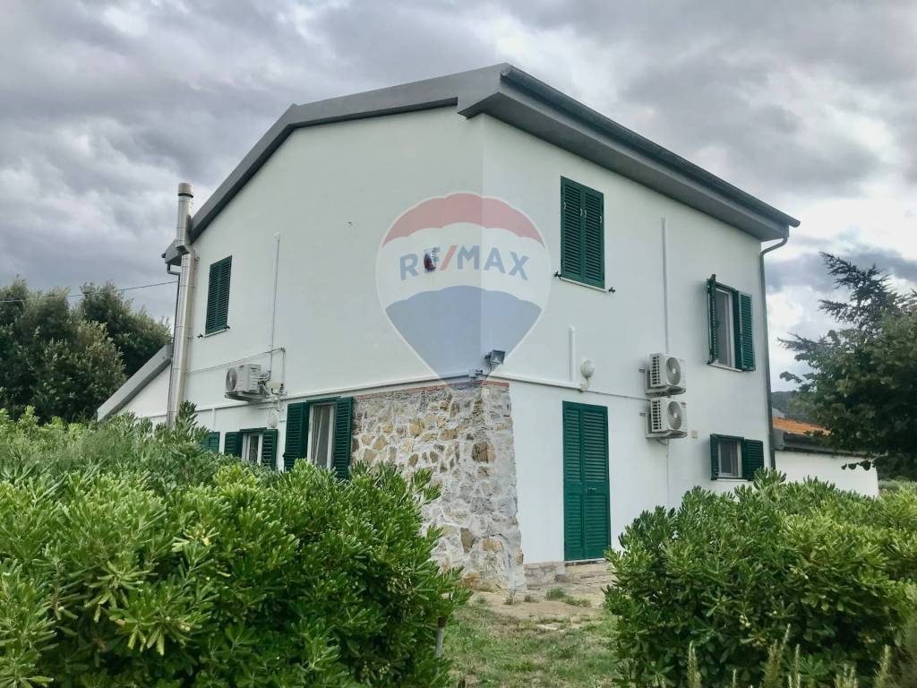 Rustico in vendita a Castiglione della Pescaia