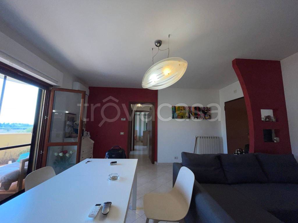 Appartamento in in vendita da privato a Latina via Cursori della Palude, 1