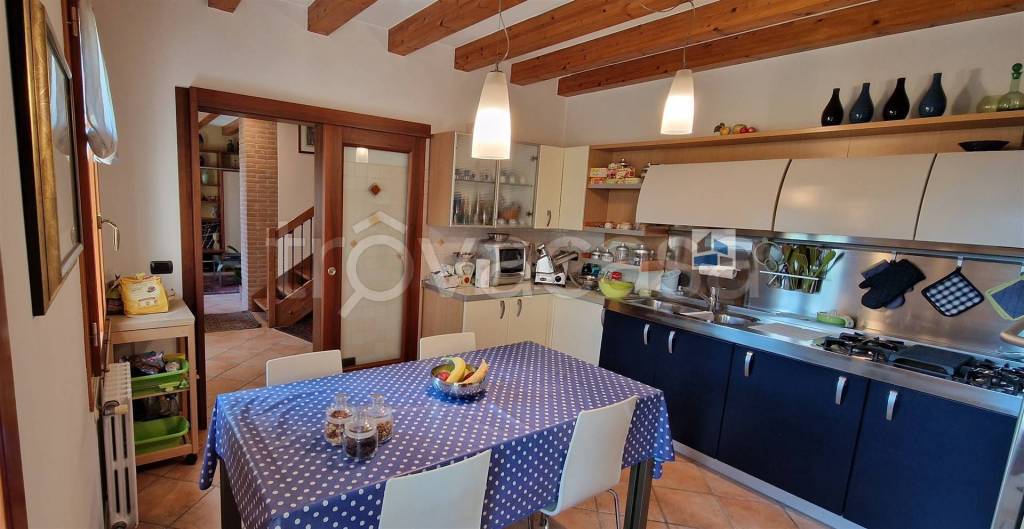 Villa Bifamiliare in vendita a Santa Maria di Sala