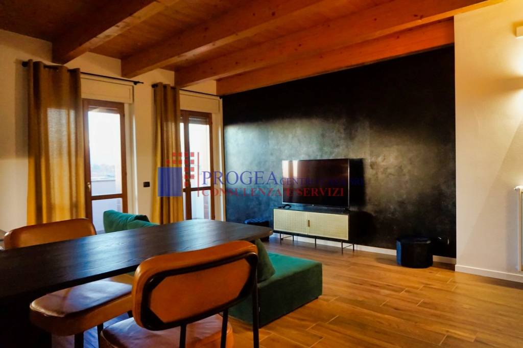 Appartamento in vendita ad Albano Sant'Alessandro via Camillo Benso di Cavour, 1c