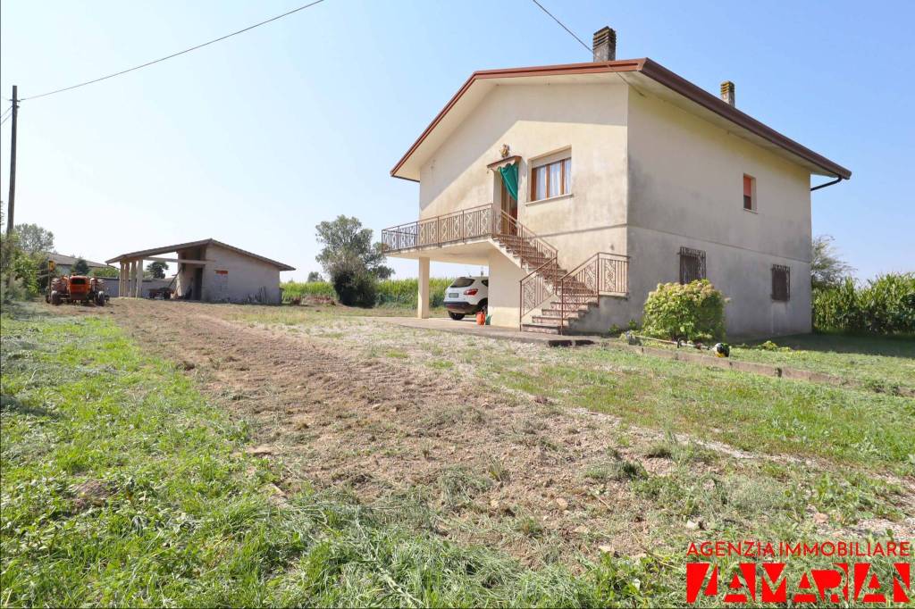 Villa in vendita a San Michele al Tagliamento via Concordia, 5