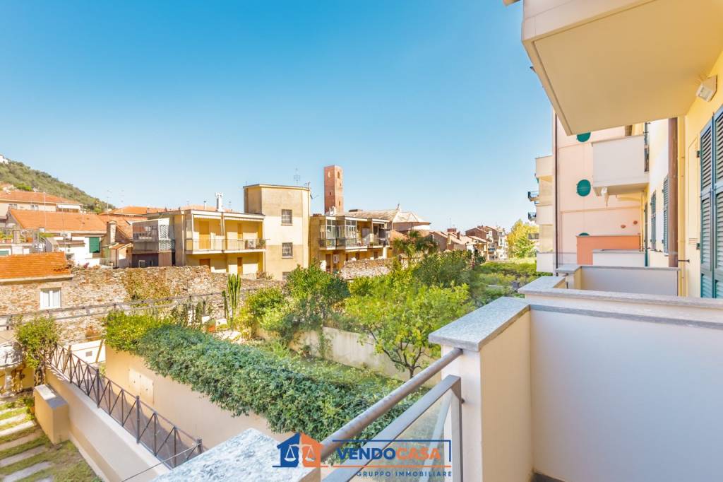 Appartamento in vendita a Noli via Fiumara, 47