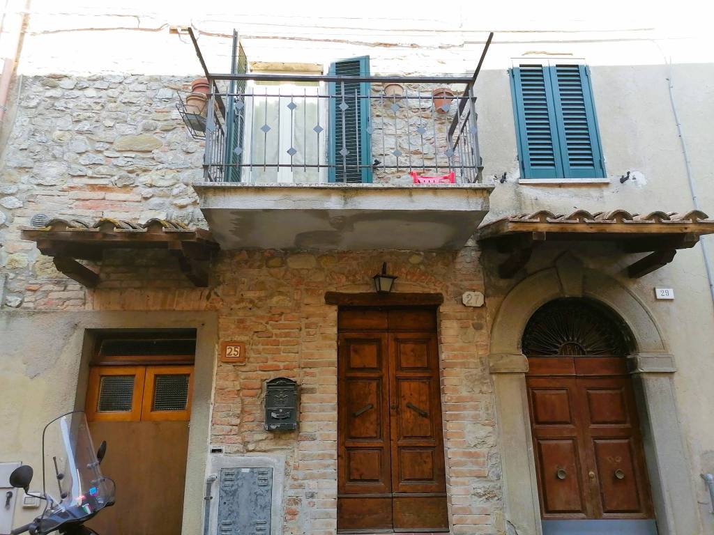 Appartamento in vendita a Fabro via Giuseppe Garibaldi