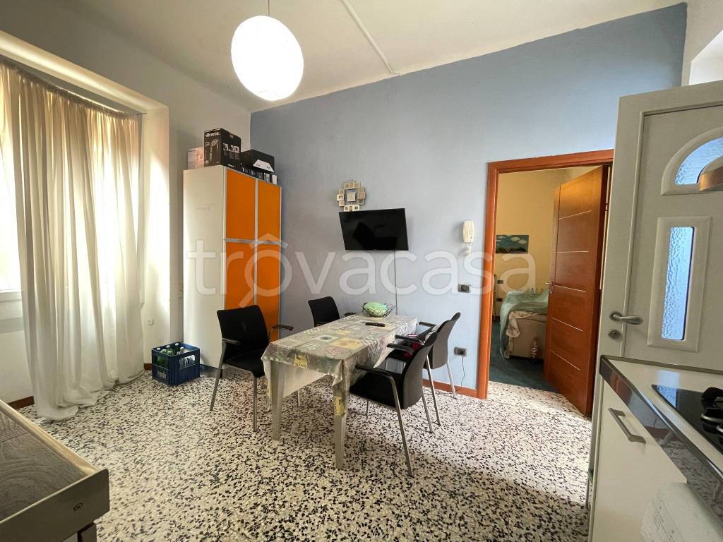 Appartamento in vendita a Cassano d'Adda piazza Giuseppe Garibaldi