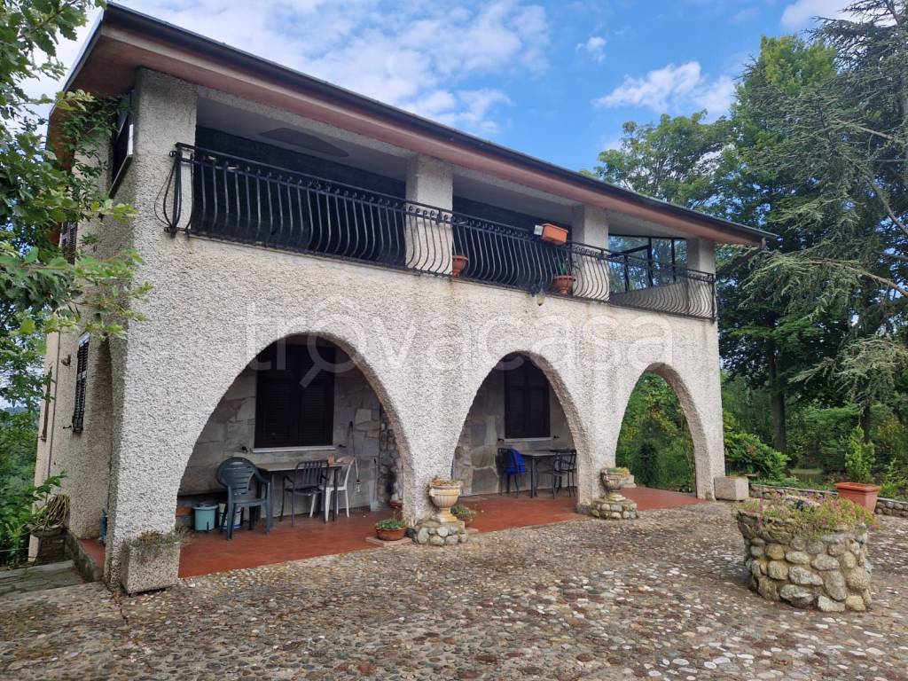 Villa in vendita a Sale San Giovanni localita' case gamellona