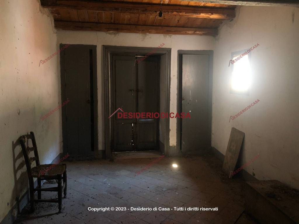 Casa Indipendente in vendita a Gratteri via Fiume, 22