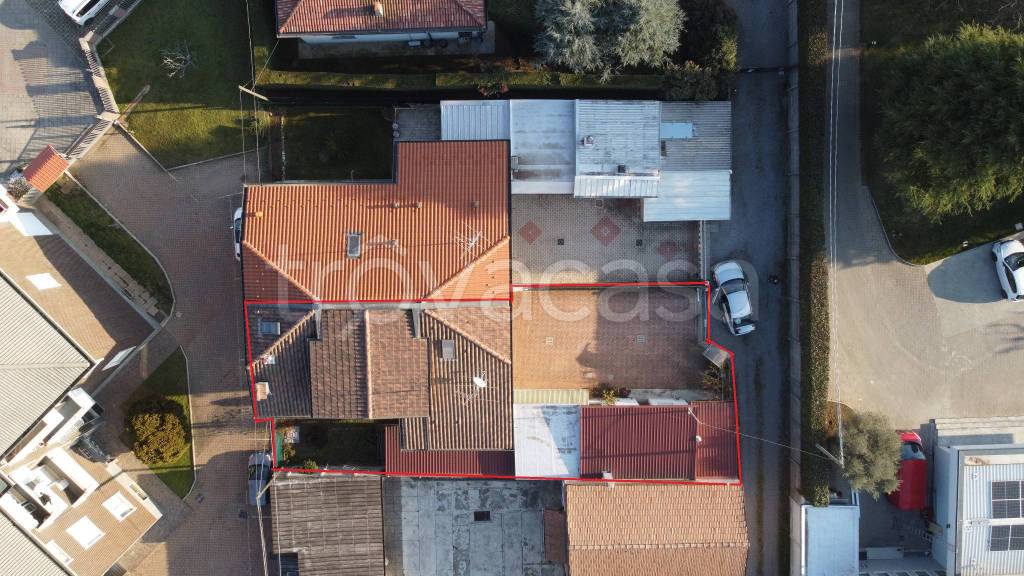 Villa Bifamiliare in vendita a Limido Comasco via della Pineta, 1