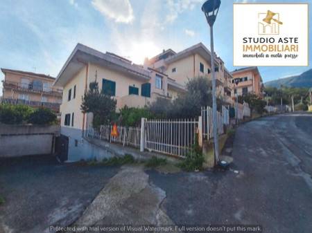 Appartamento all'asta ad Albenga strada Rusineo, 1b/9