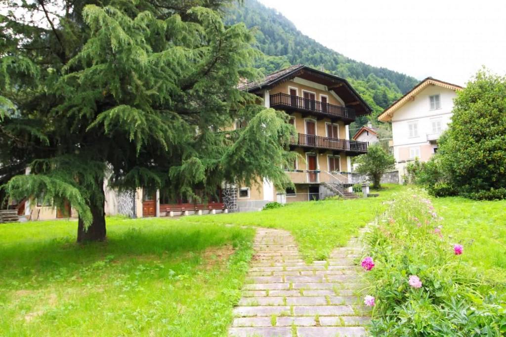 Villa Bifamiliare in vendita ad Alagna Valsesia