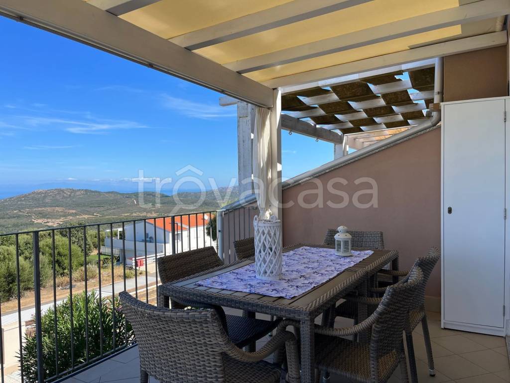 Attico in vendita a Trinità d'Agultu e Vignola via Tinnari, 37