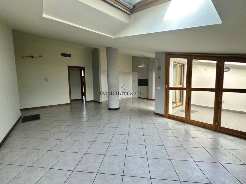 Appartamento in vendita ad Abbiategrasso via Galileo Vercesi