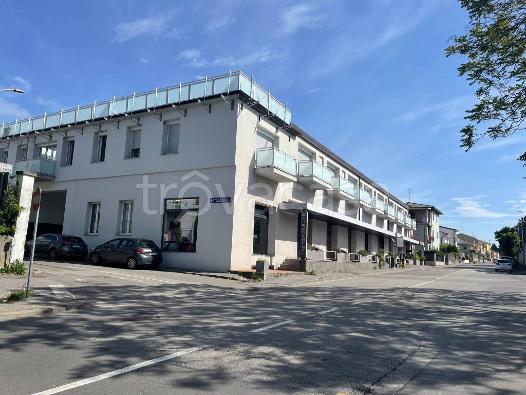 Appartamento in vendita a Pavia via Contardo Ferrini