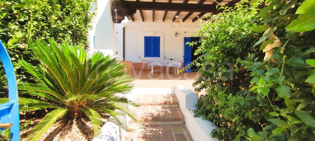 Villa Bifamiliare in vendita a Porto Cesareo via Strada Chiusurella