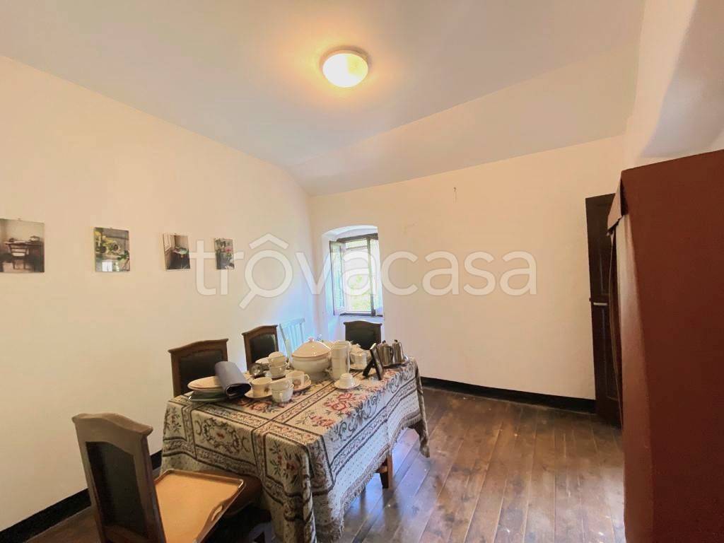 Casa Indipendente in vendita a Stella via Nicolò Massa