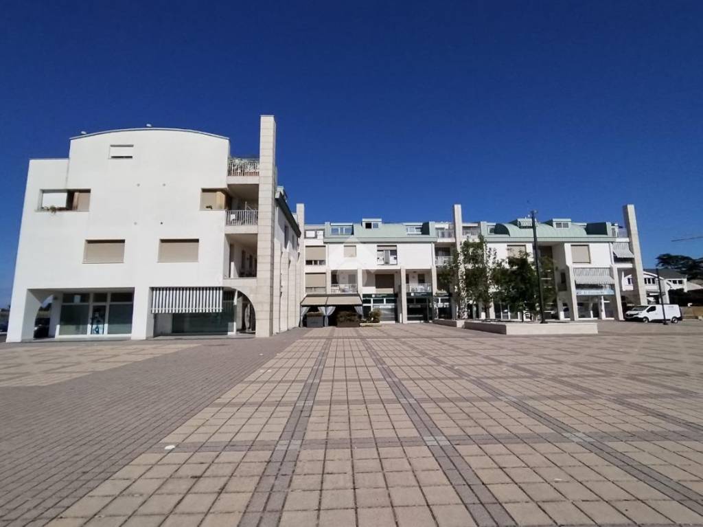 Appartamento in vendita a Istrana piazza d. Franceschetti, 5