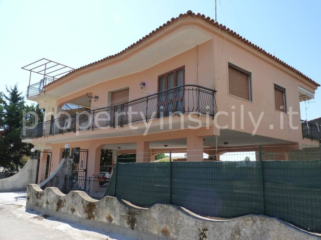 Villa in vendita a Siracusa via Nettuno, 3bis