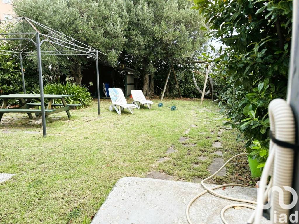 Villa in vendita a Savona via nostra Signora del Monte