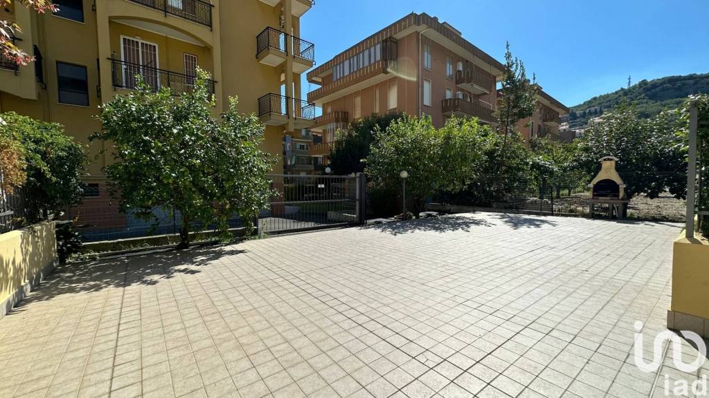 Appartamento in vendita a Pietra Ligure via Via Piani, 33, Pietra Ligure, sv, Italia