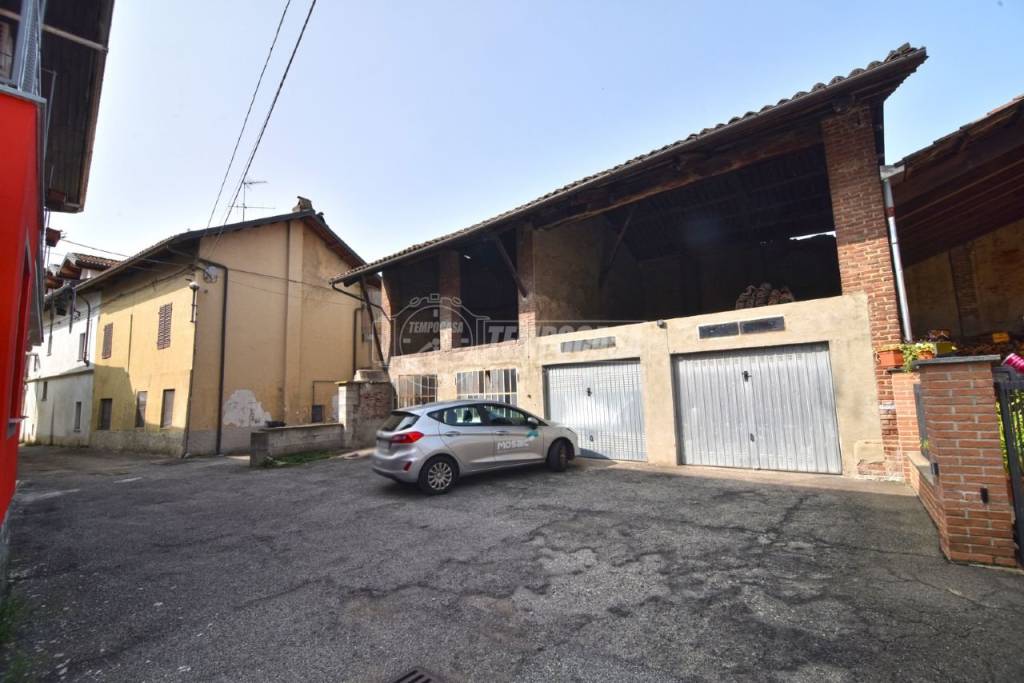 Rustico in vendita a Brandizzo via re di puglia 10/a