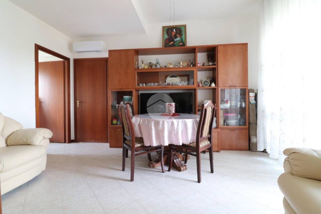 Appartamento in vendita a Mantova viale Veneto