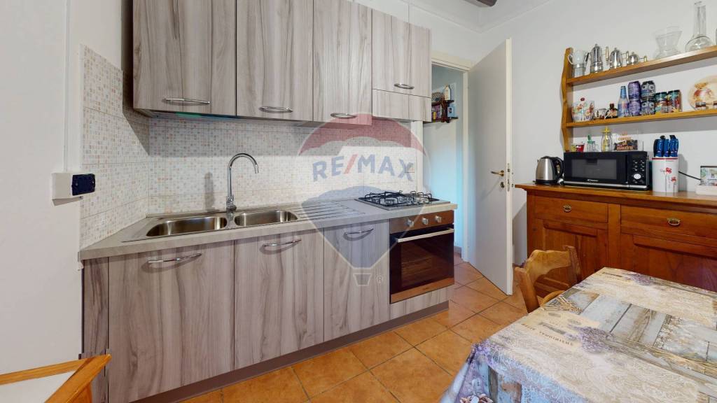 Casa Indipendente in vendita a Camaiore via vecchia provinciale, 370