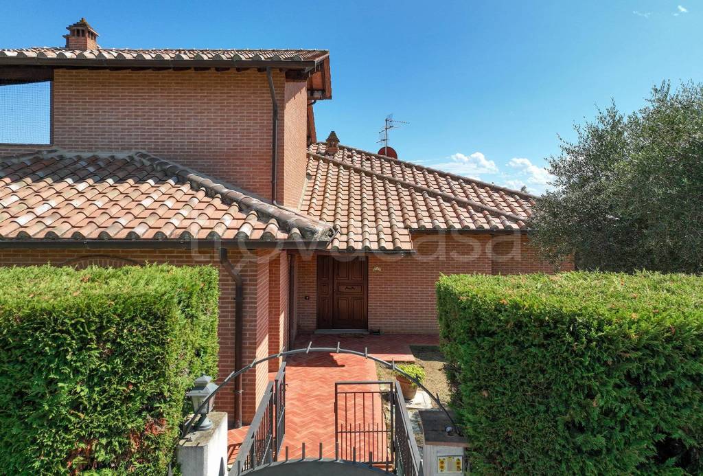 Villa in vendita a Castiglione del Lago via Roma
