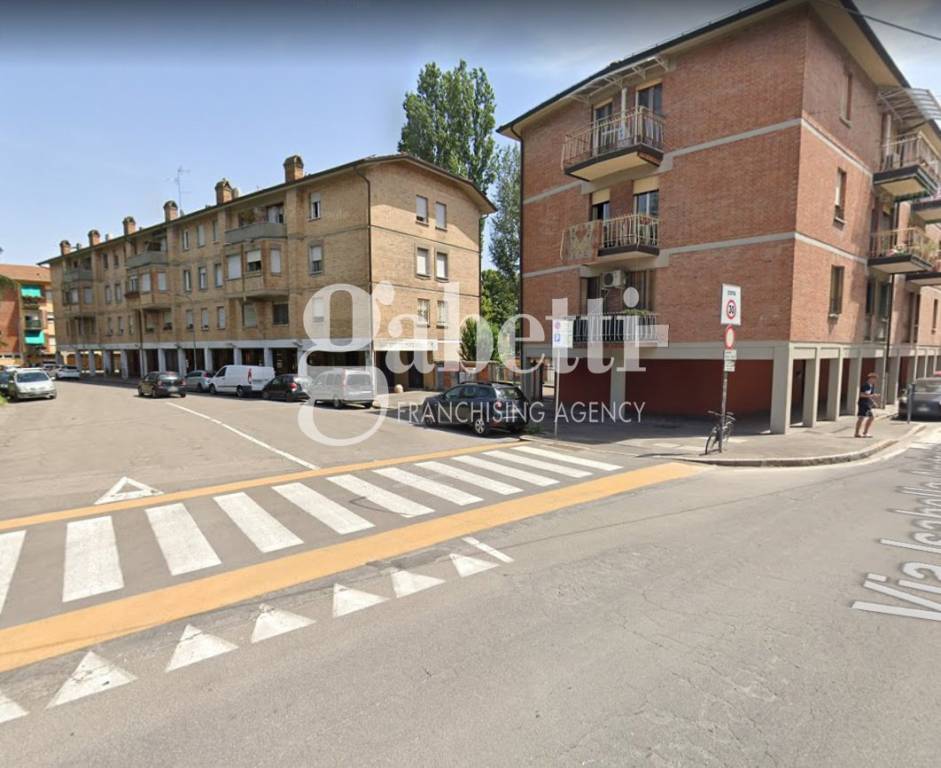 Appartamento in vendita a Bologna via Isabella Andreini