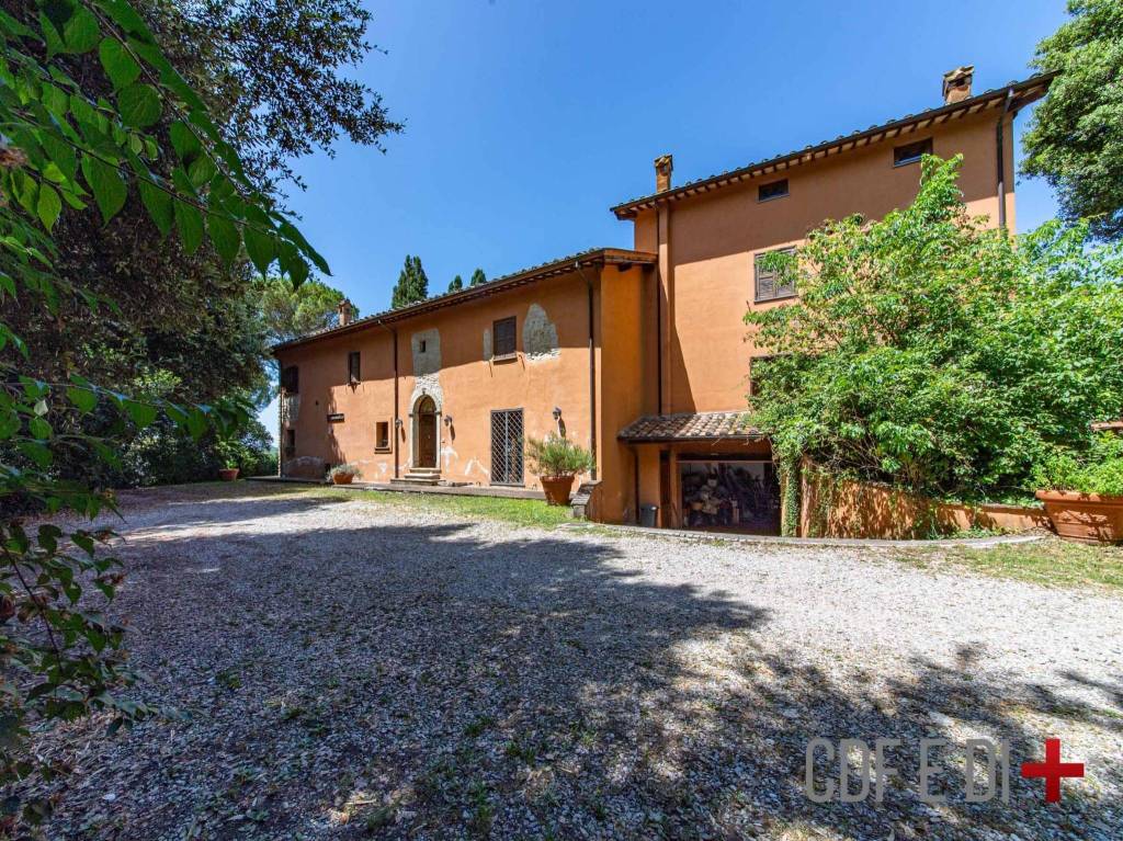 Casale all'asta a Forano via Selci