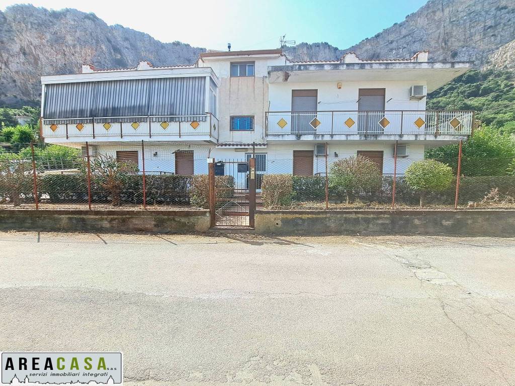 Appartamento in vendita a Carini via Efebo