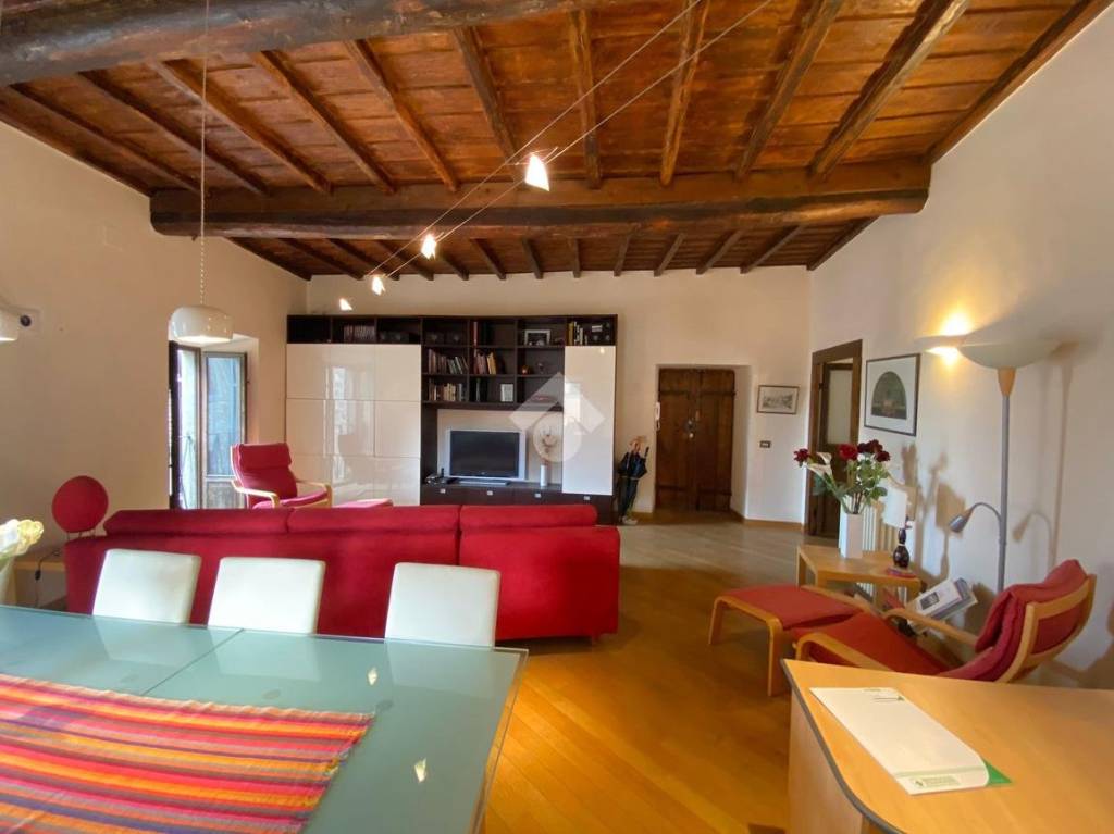 Appartamento in vendita a Viterbo via Giuseppe Mazzini, 106