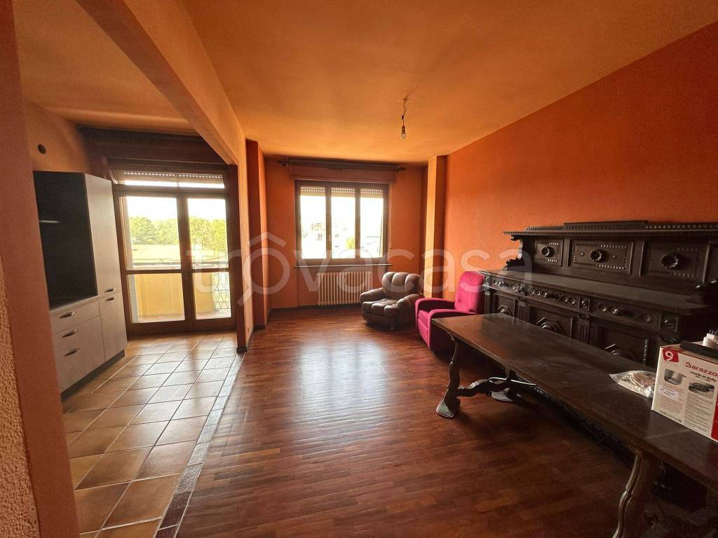 Appartamento in vendita a Casale Monferrato corso Valentino, 196