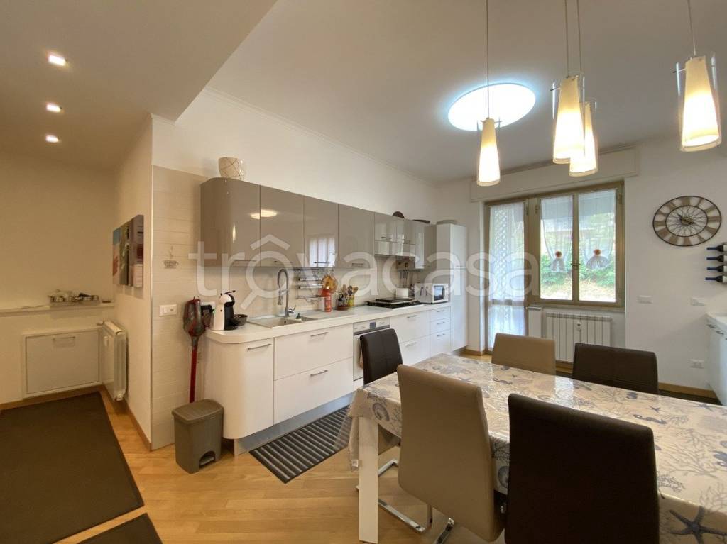 Appartamento in vendita ad Alassio viale Daniel Hanbury, 188