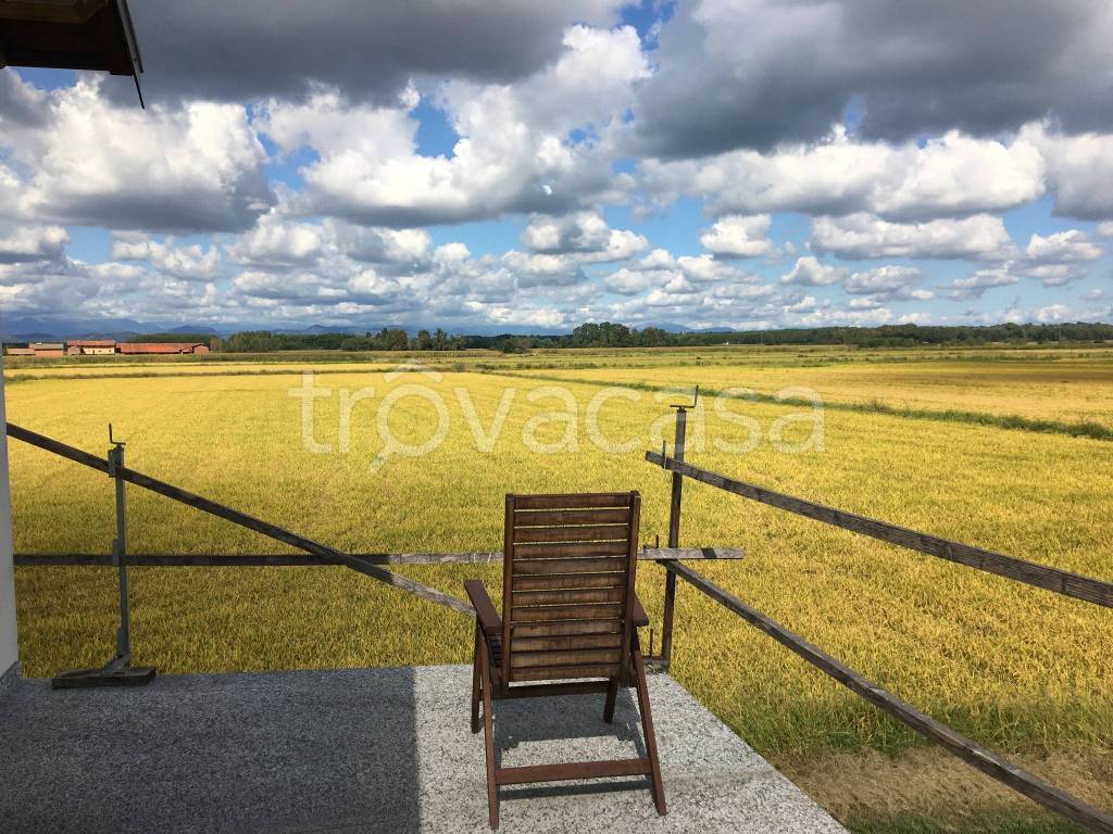 Casa Indipendente in vendita a Sillavengo