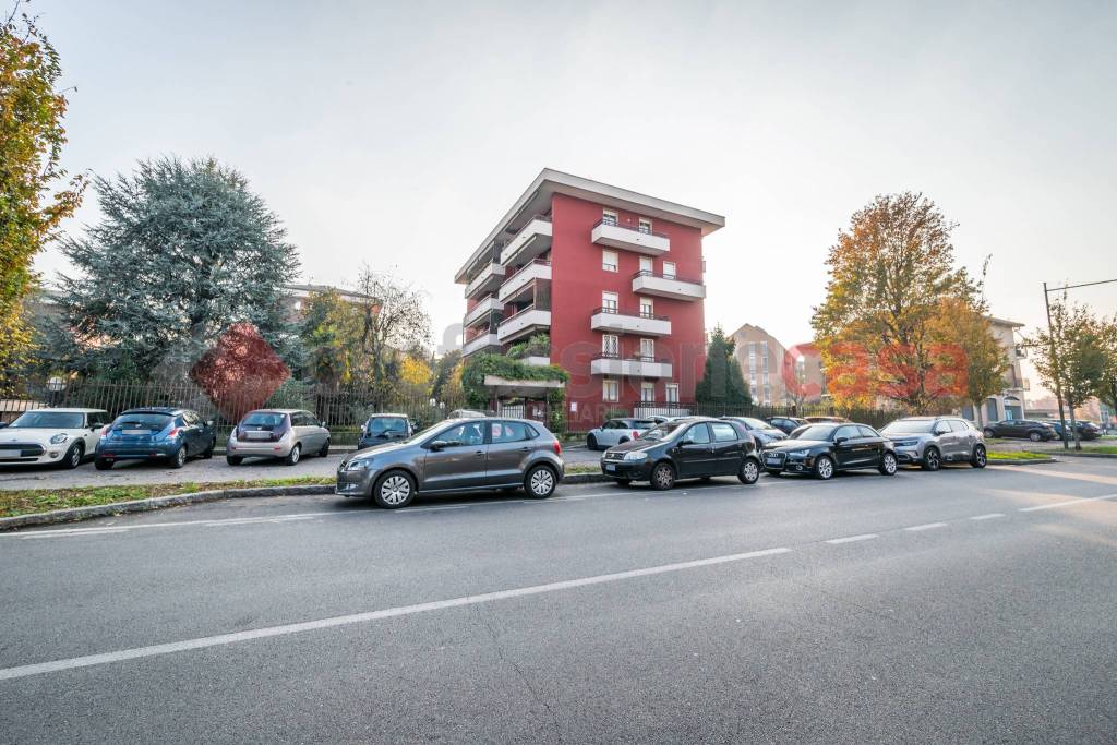 Appartamento in vendita a Buccinasco via Giuseppe Di Vittorio
