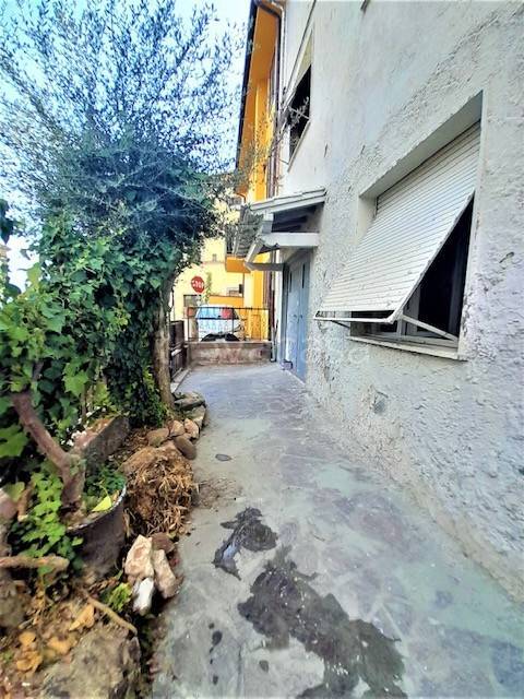 Casa Indipendente in vendita a Pescia via delle Molina