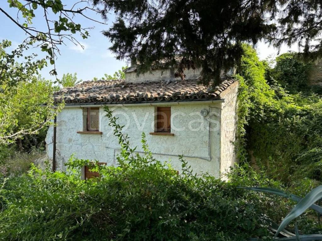 Casa Indipendente in vendita a Turrivalignani c.Da Cirpiani