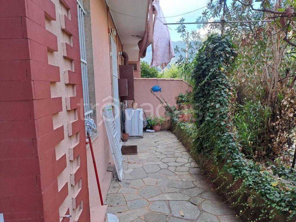 Villa in vendita ad Alassio via Goffredo Mameli, 40