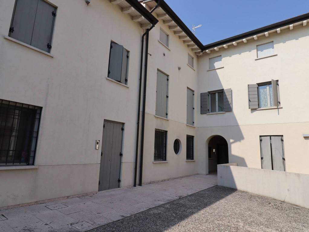 Appartamento in vendita a San Giorgio Bigarello via Guglielmo Marconi