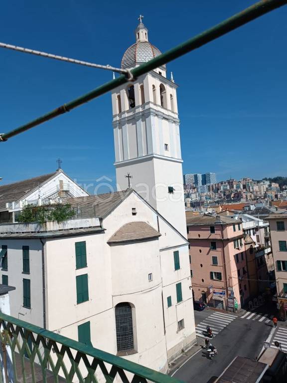 Appartamento in vendita a Genova via Giuseppe Biancheri