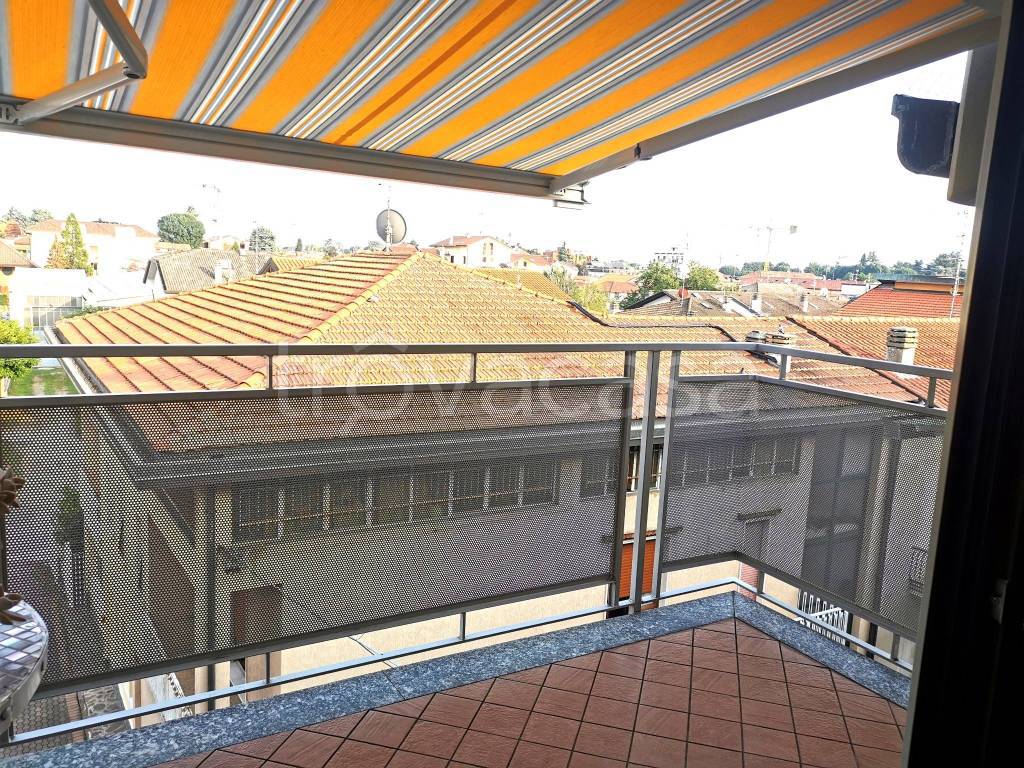 Mansarda in vendita a Mariano Comense via Paolo Treves