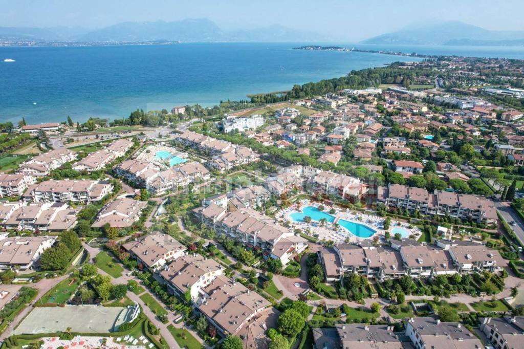 Appartamento in vendita a Desenzano del Garda via Giulio Cesare