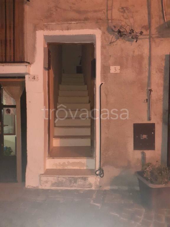 Appartamento in in vendita da privato a Collesano piazza Plebiscito, 3