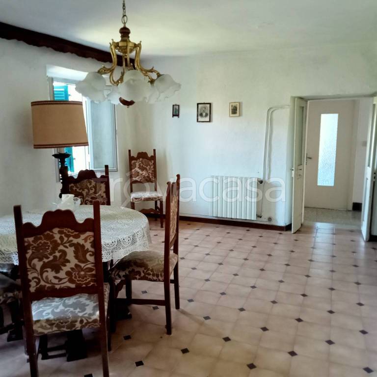 Colonica in vendita a Calice al Cornoviglio