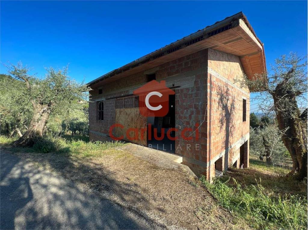 Casa Indipendente in vendita a Uzzano