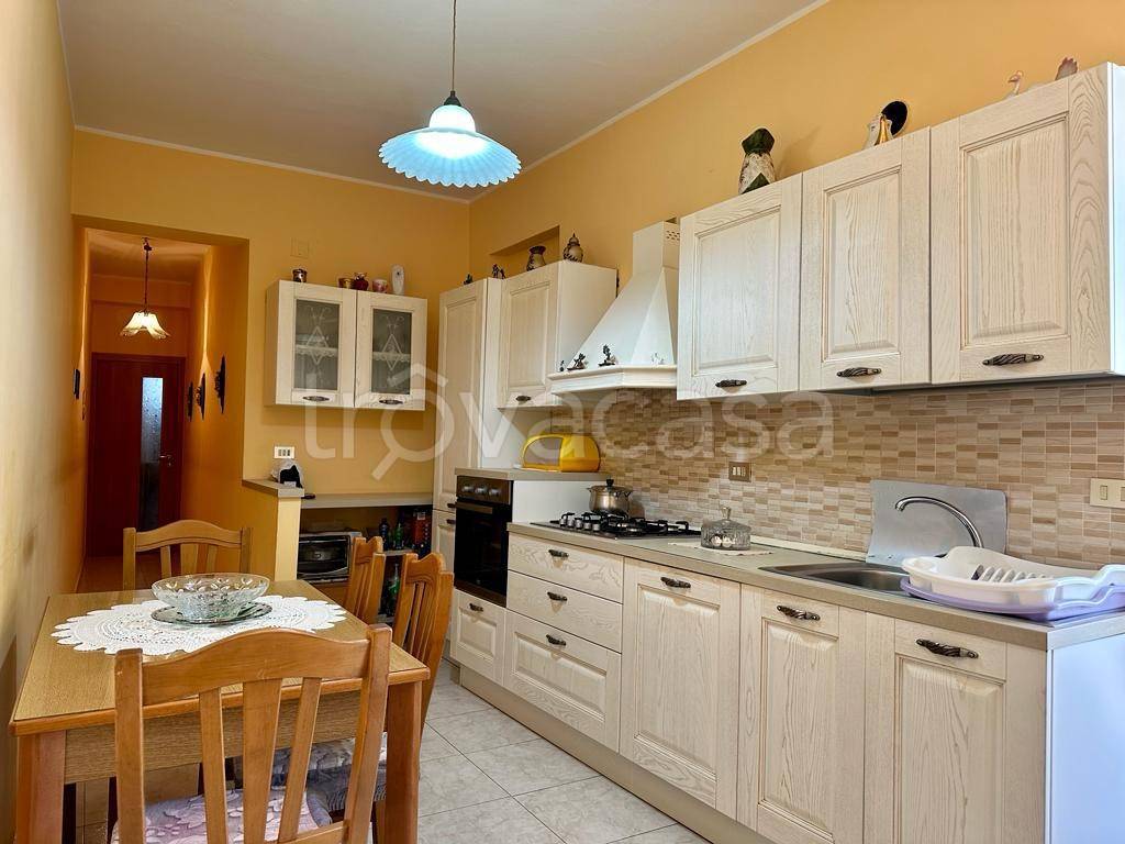 Appartamento in vendita a Barcellona Pozzo di Gotto via Generale Angelo Cambria, 42