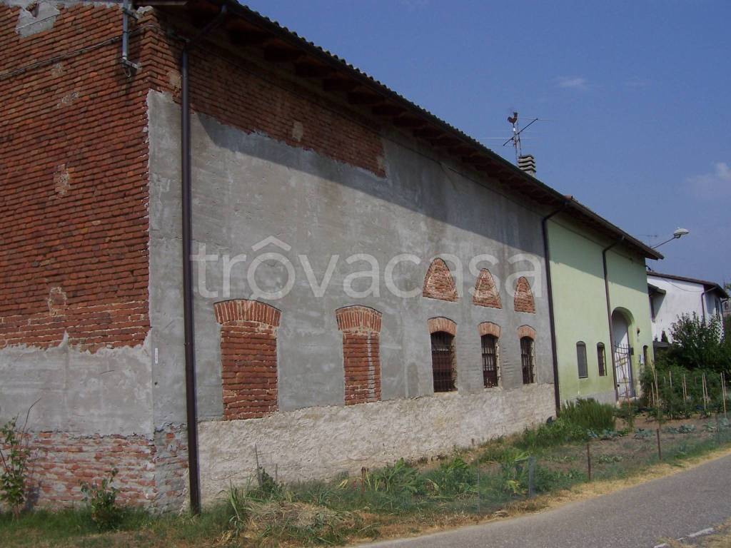 Cascina in in vendita da privato a Gabbioneta-Binanuova via Giuseppe Mazzini, 9